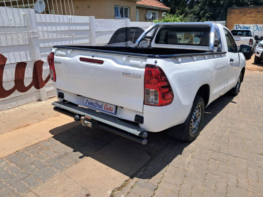 2018 TOYOTA HILUX 2.4GD SINGLE CAB LOW BASE - PrimeDeal Auto