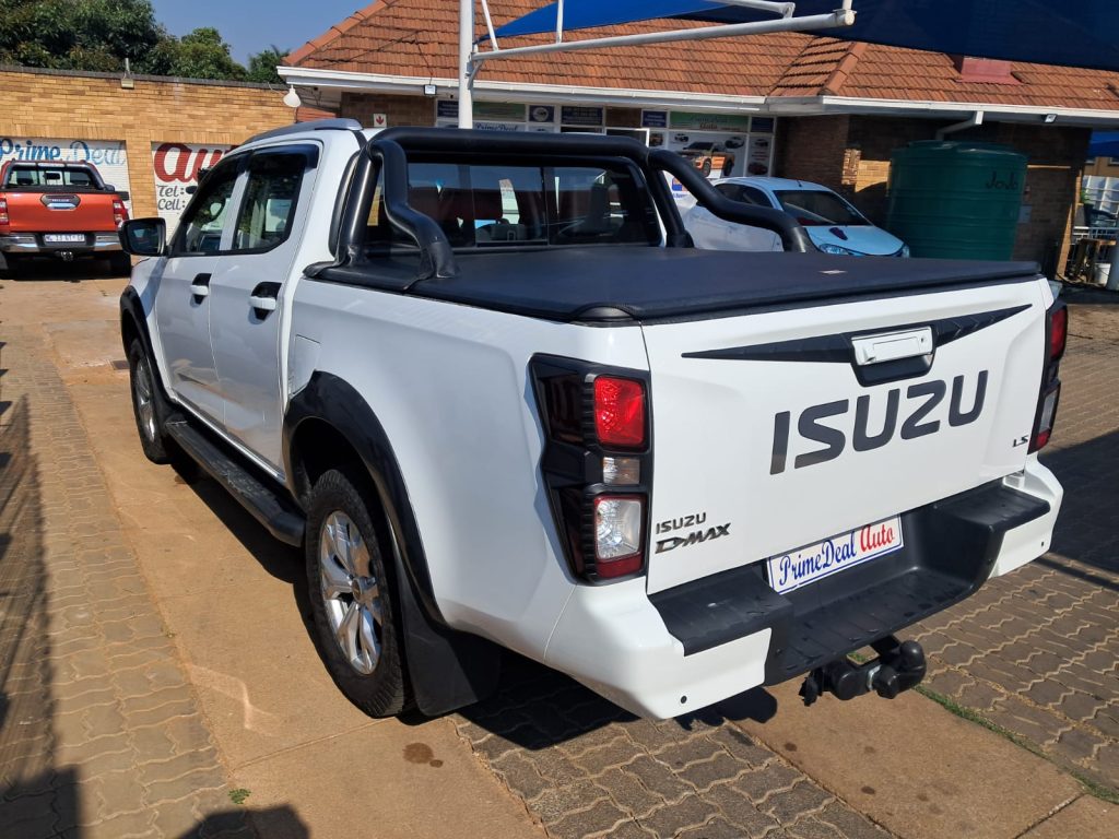 2024 ISUZU D-MAX 1.9TD DOUBLE CAB 4X2 X-RIDER AUTO - PrimeDeal Auto